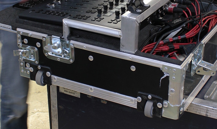 Roulette d'angle encastrable 100 mm bleu pour fly type baggage à main